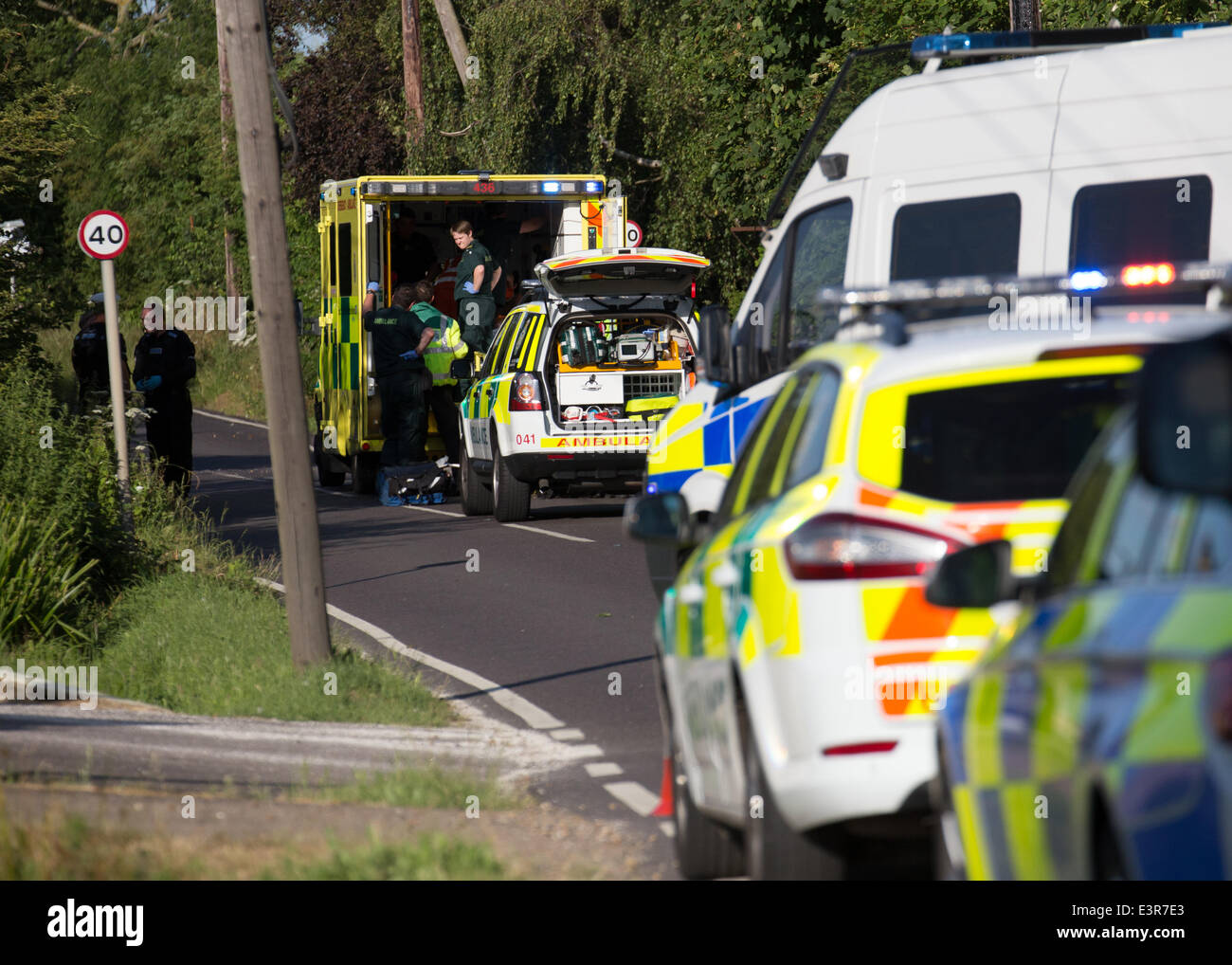 Ambulance Service Uk Woman Stock Photos & Ambulance Service Uk Woman ...