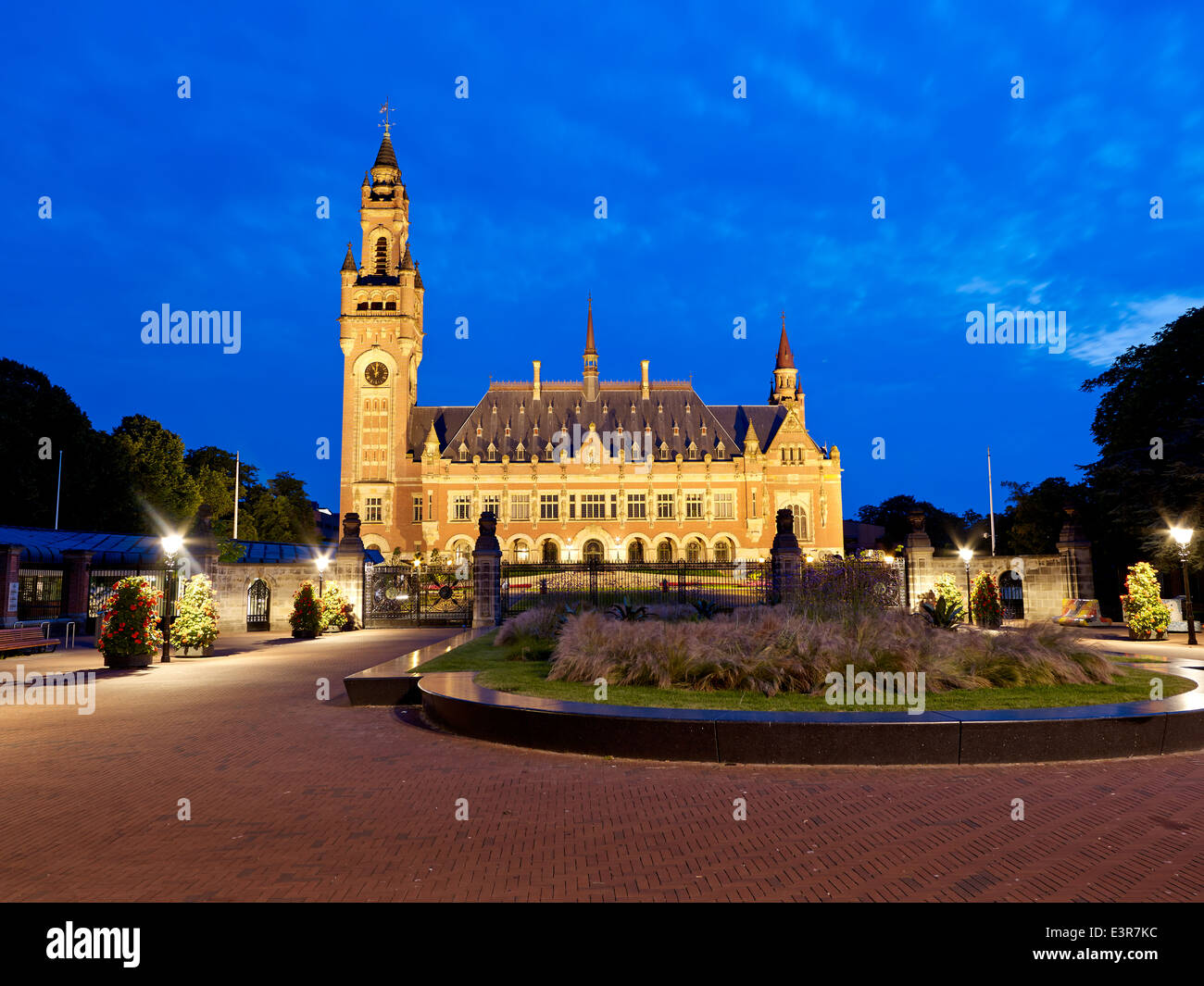 Peace Palace, The Hague 2014 Stock Photo - Alamy