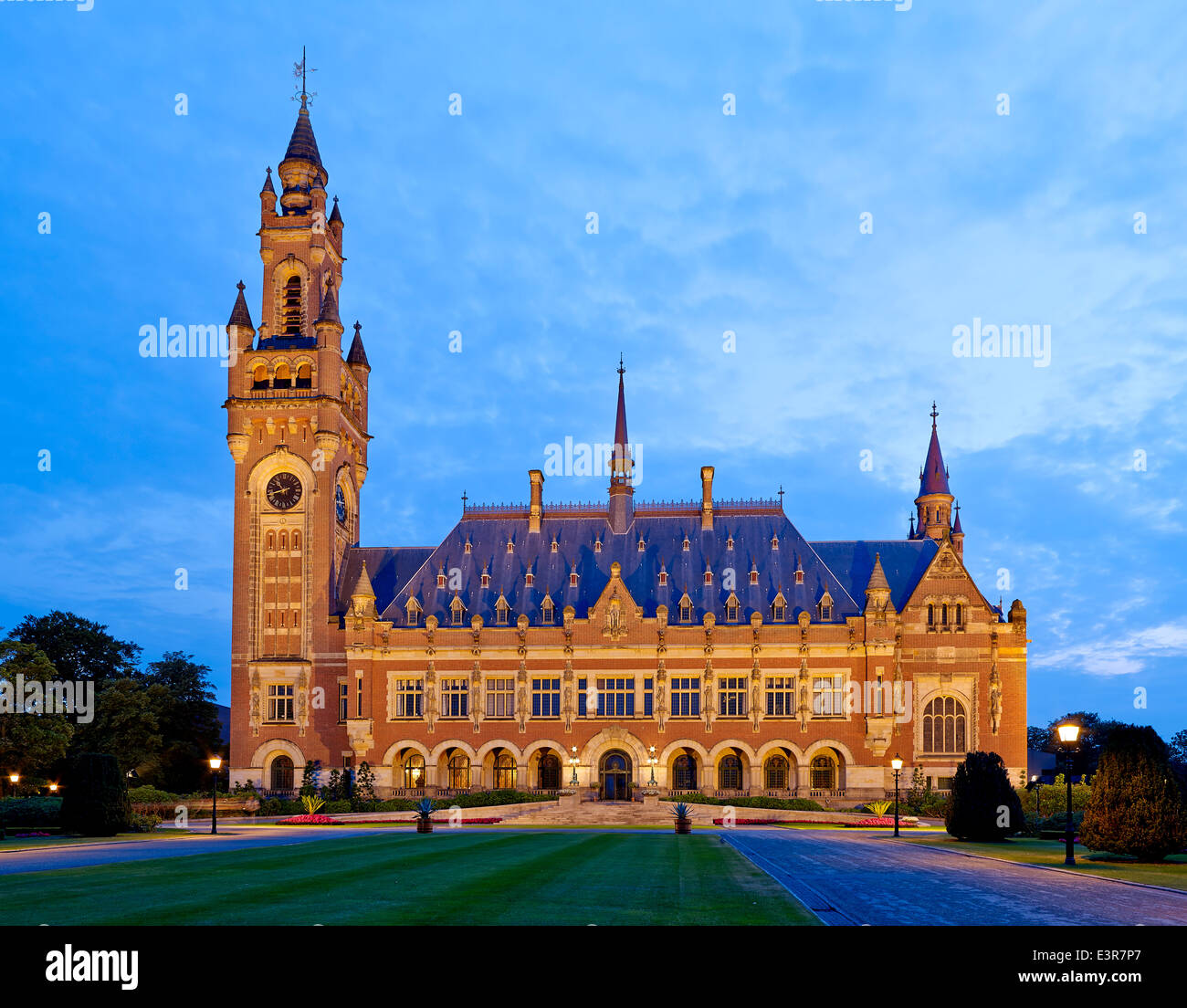 Peace Palace, The Hague 2014 Stock Photo - Alamy