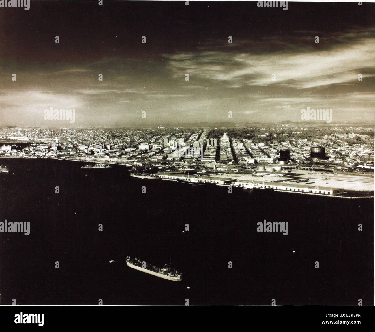 1950s city planning hi-res stock photography and images - Alamy
