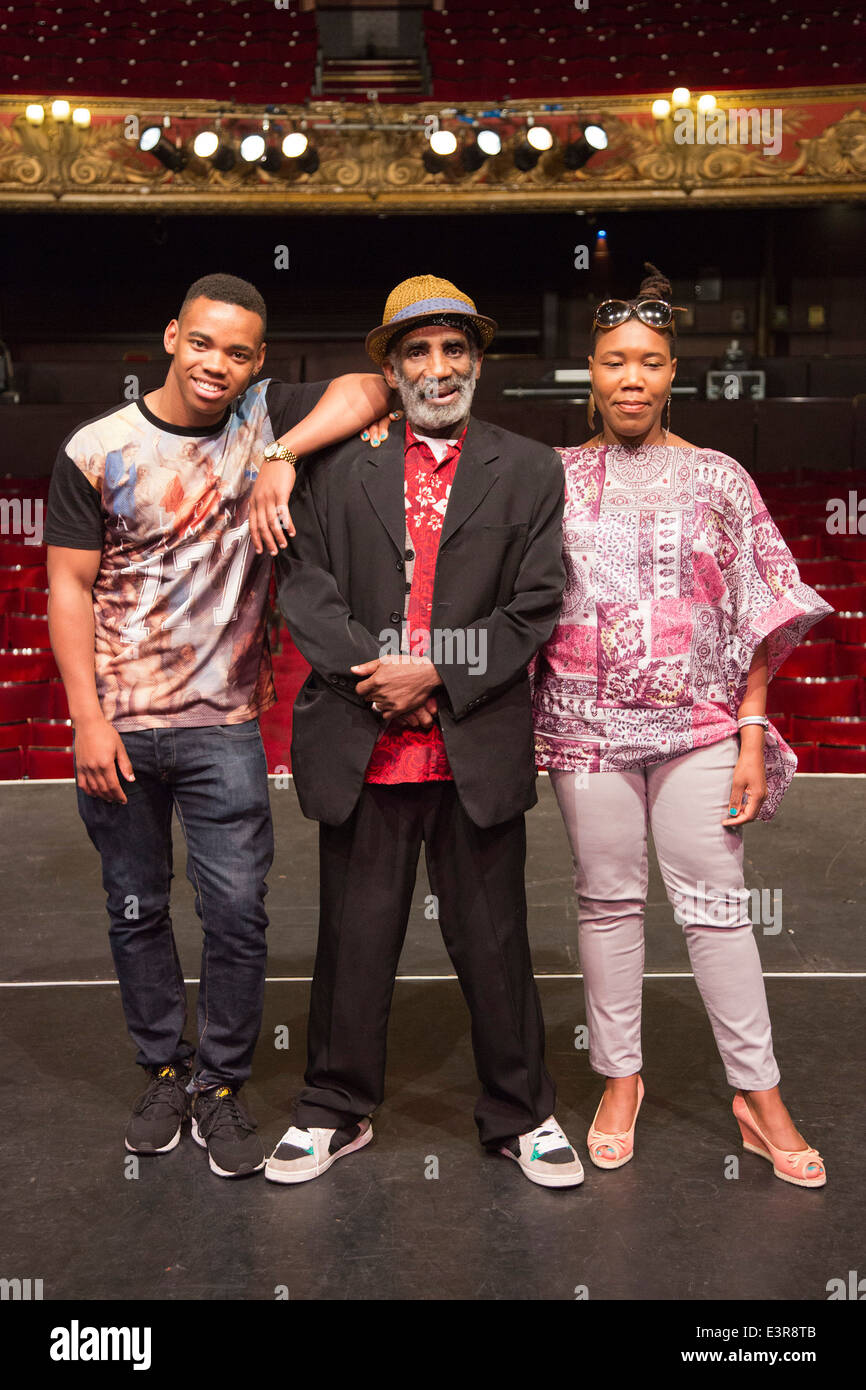 Lenny henry larrington walker press hi-res stock photography and images ...