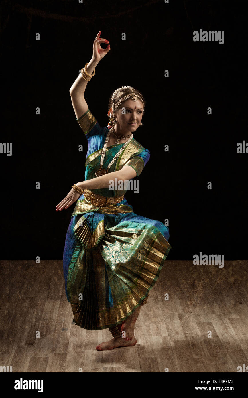 Vintage retro style image of young beautiful woman dancer exponent of ...