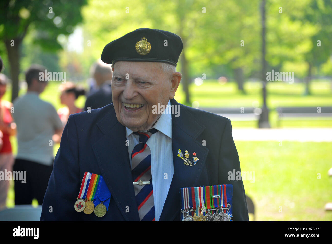 Ww2 veteran medals hi-res stock photography and images - Alamy