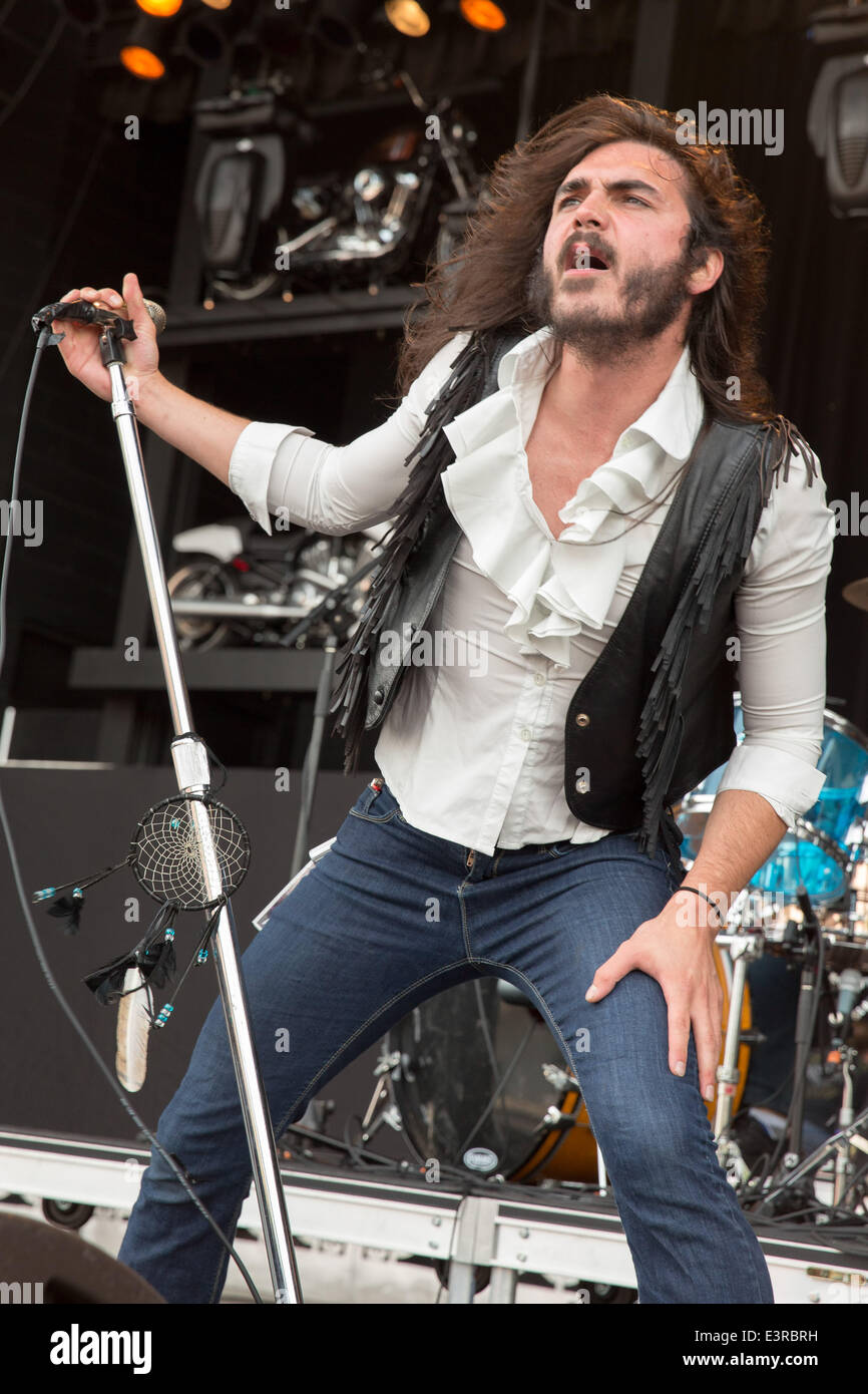 Milwaukee, Wisconsin, USA. 27th June, 2014. Vocalist BRANDON YEAGLEY of ...