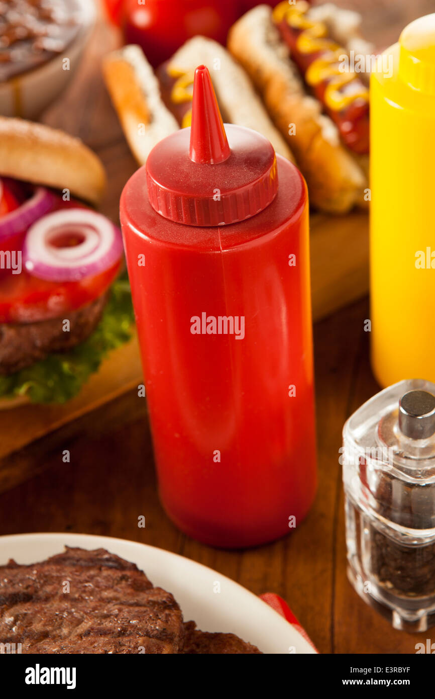 Traditional ketchup hi-res stock photography and images - Alamy