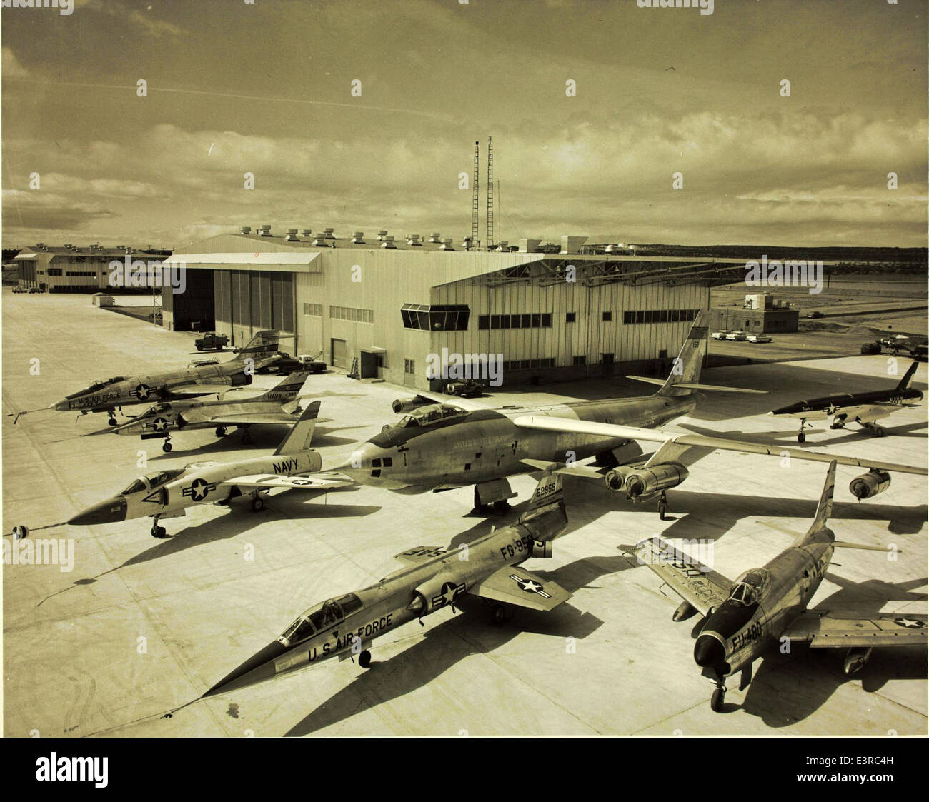 Aviation test facility hi-res stock photography and images - Alamy