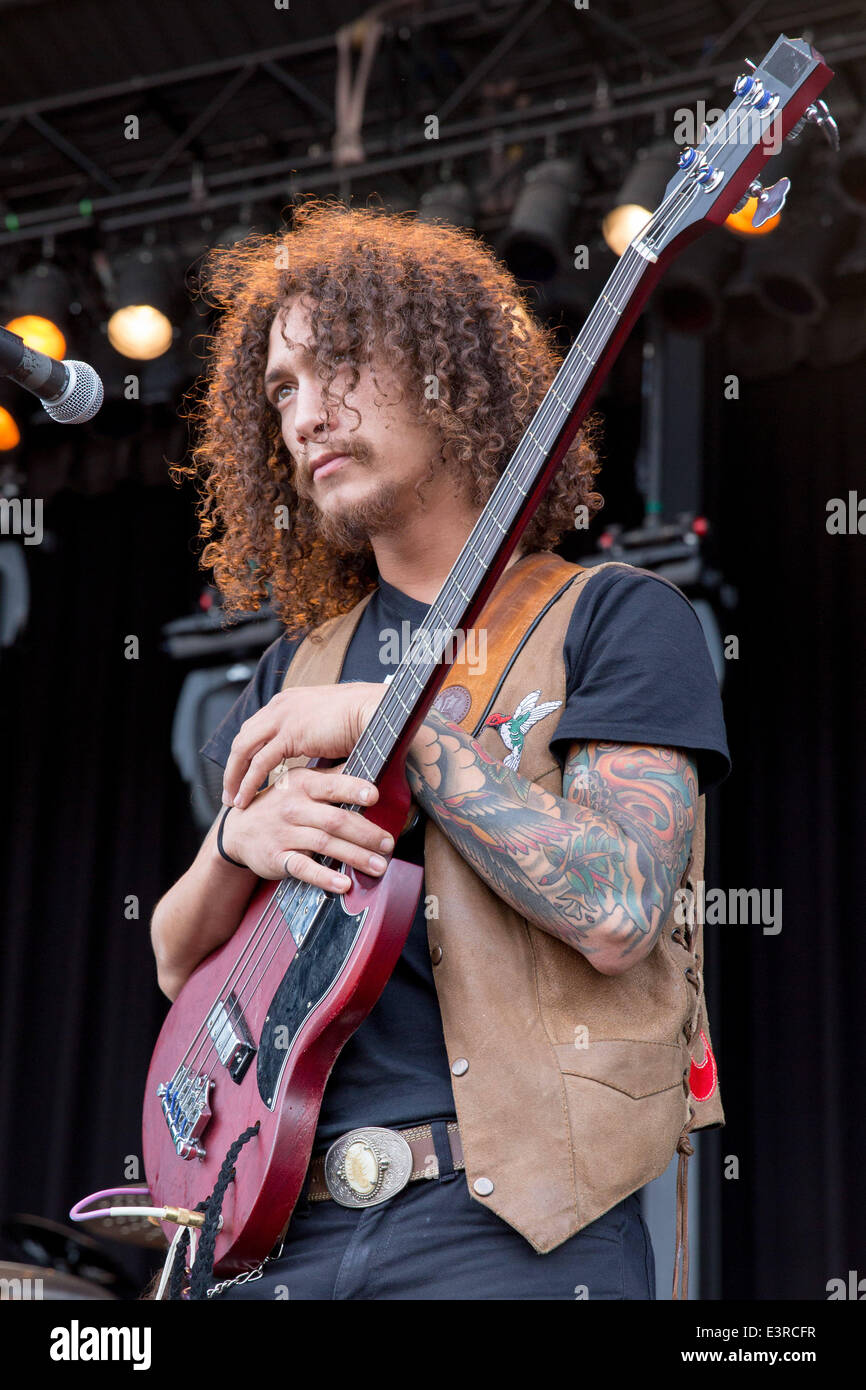 Milwaukee, Wisconsin, USA. 27th June, 2014. Bassist JAKE FIGUEROA of ...