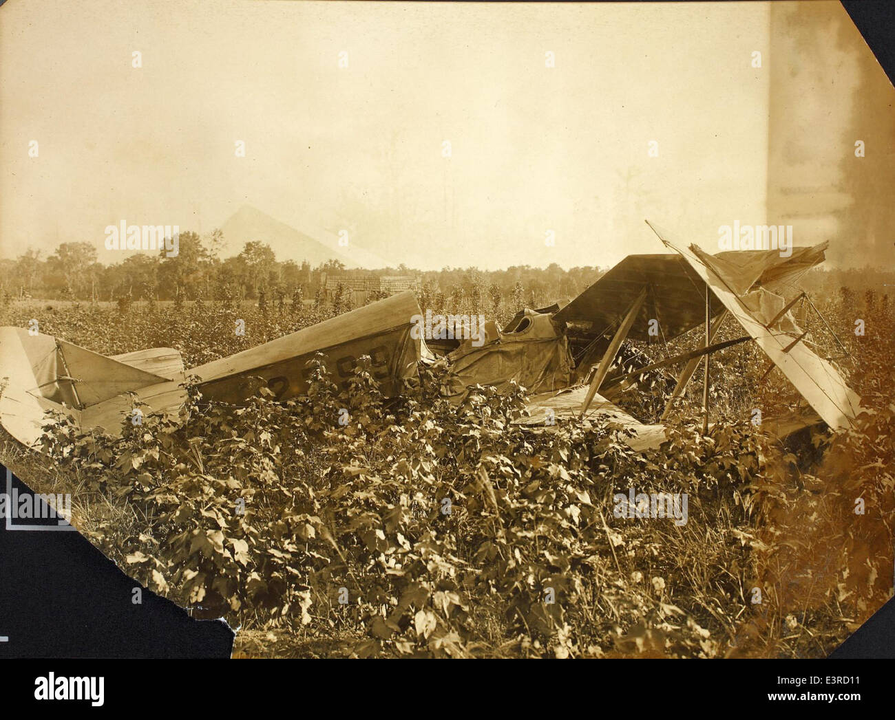 This photograph documents an aircraft accident between 1917 and 1920 ...