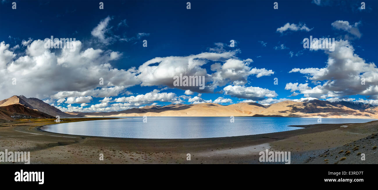 Himalayan lake Tso Moriri lake in Himalayas, Ladakh, India Stock Photo ...