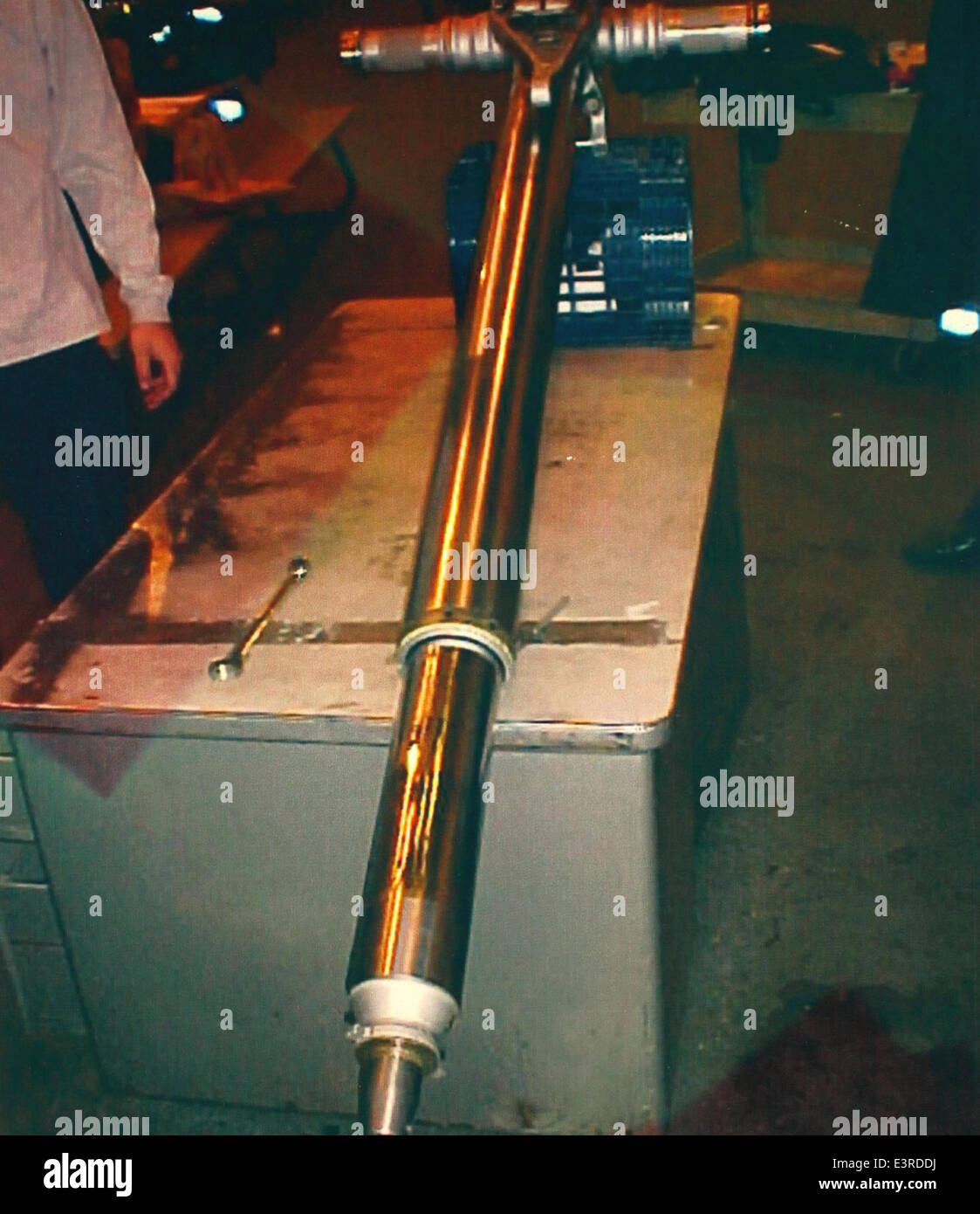 In 2005, an Airbus aircraft experienced a crash at Los Angeles ...