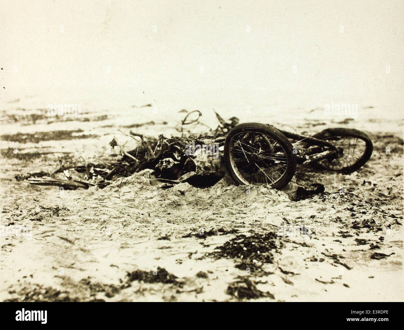 This record documents aircraft accidents from 1917 to 1920 ...