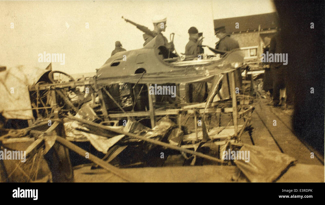 This collection documents aircraft accidents between 1917 and 1920 ...