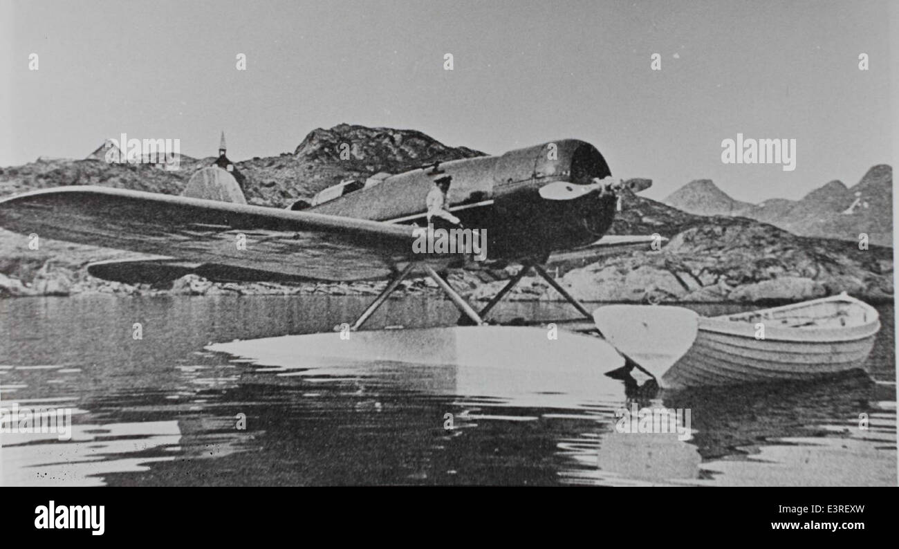 Lockheed model 8 sirius Black and White Stock Photos & Images - Alamy