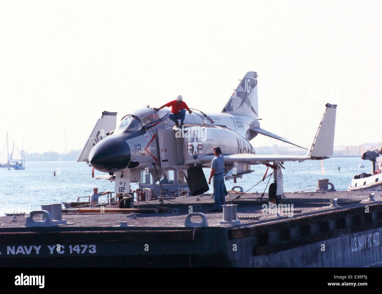 F 4 phantom vietnam war hi-res stock photography and images - Alamy