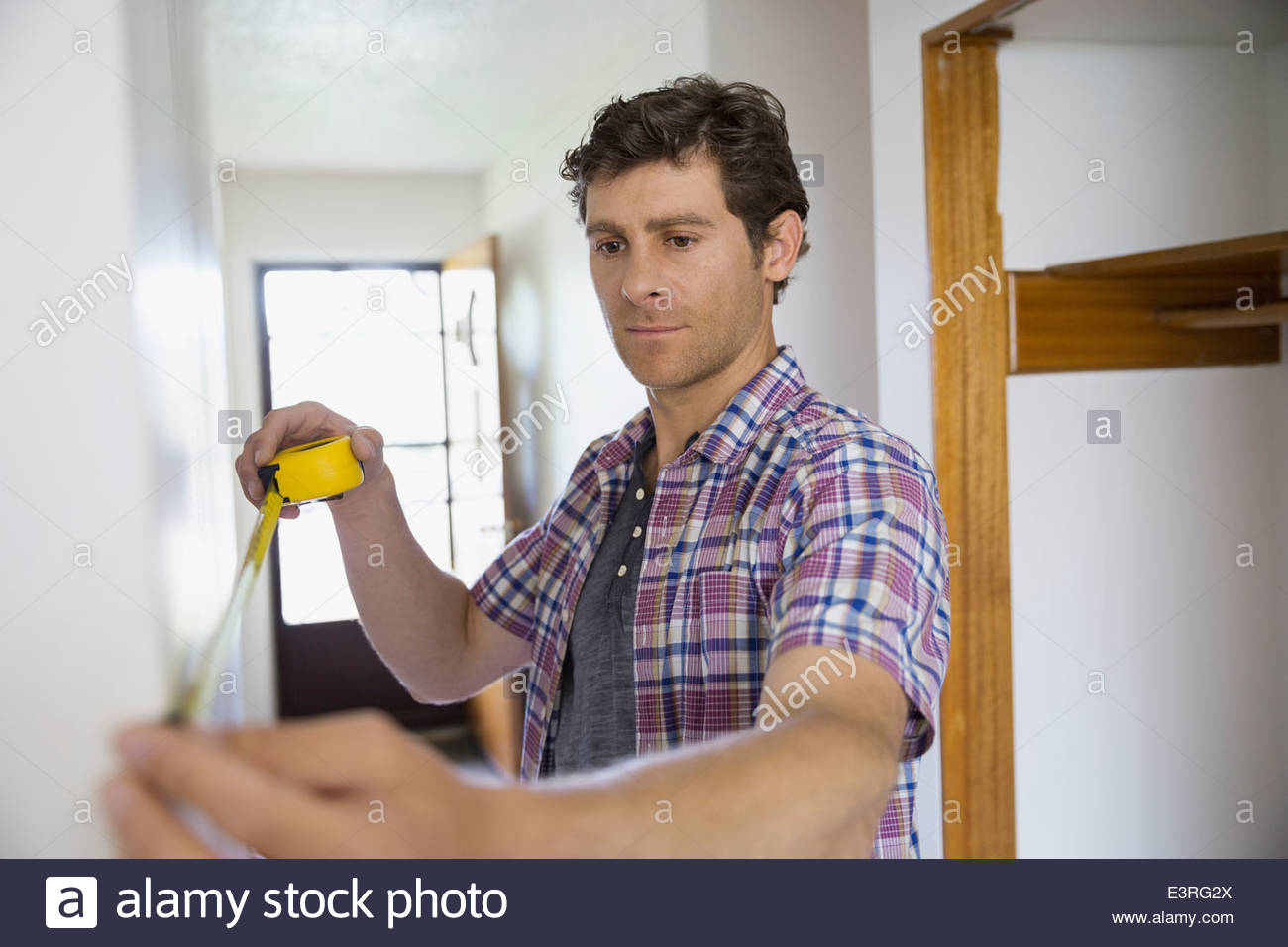 Measure yourself hi-res stock photography and images - Alamy