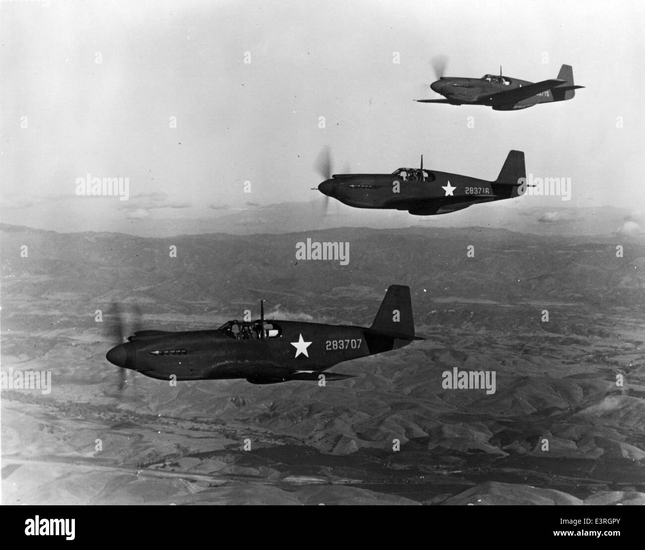North american a 36 apache hi-res stock photography and images - Alamy