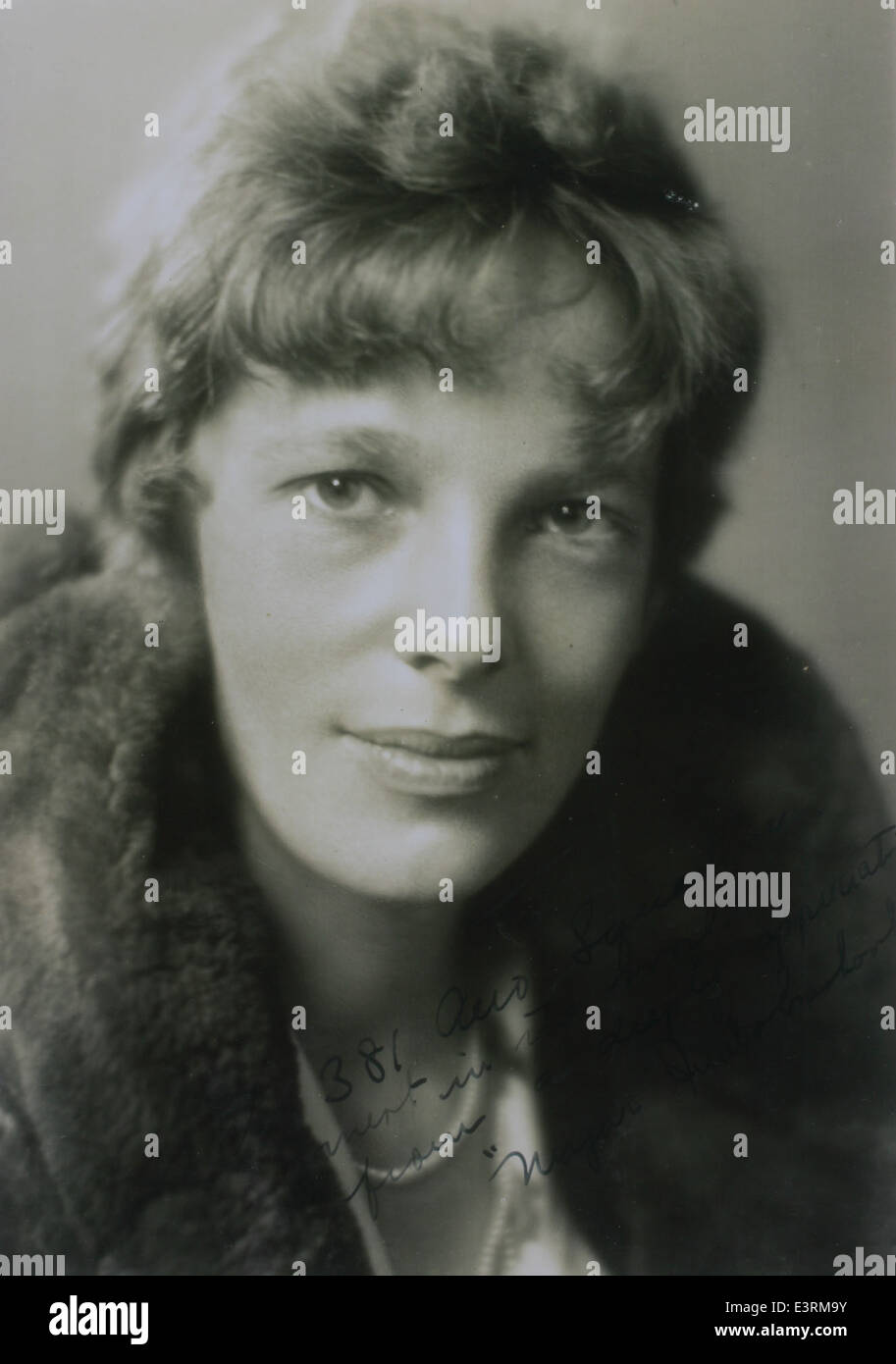 Amelia earhart hi-res stock photography and images - Alamy