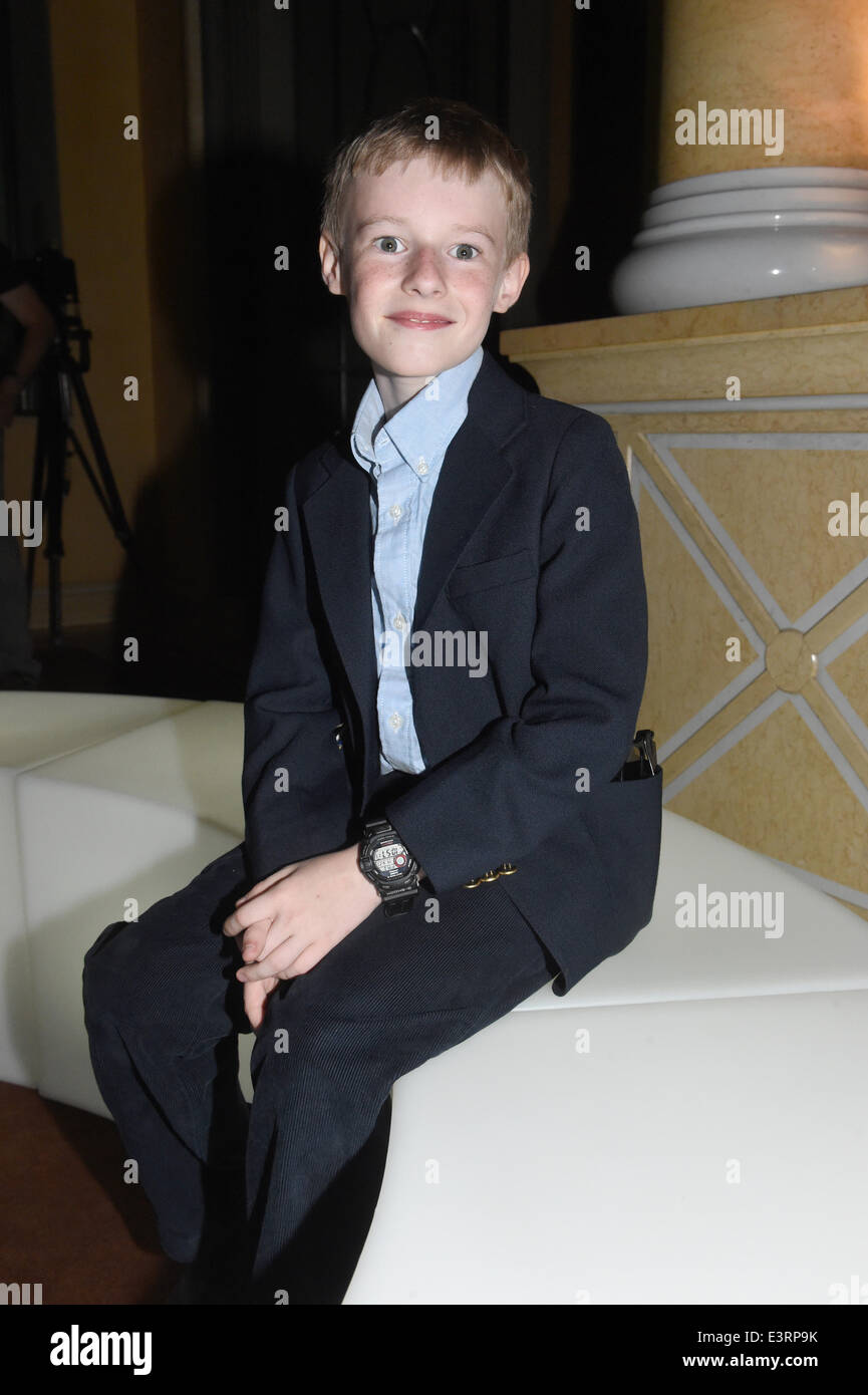 The young Canadian actor Kyle Catlett (C), main character of the ...