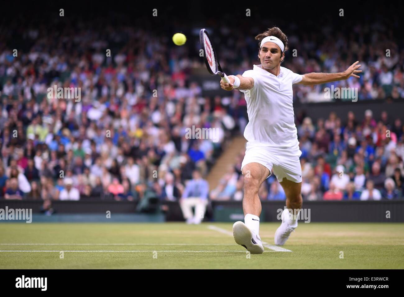 Roger federer form hi-res stock photography and images - Alamy