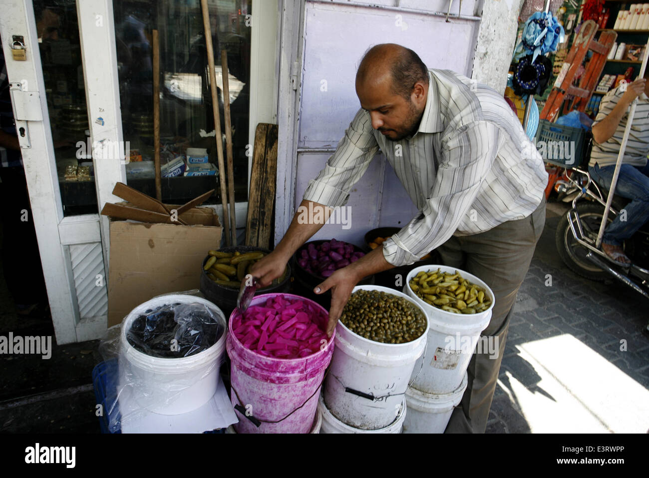 Gaza, Gaza Strip, Palestinian Territories. 28th June, 2014. A ...
