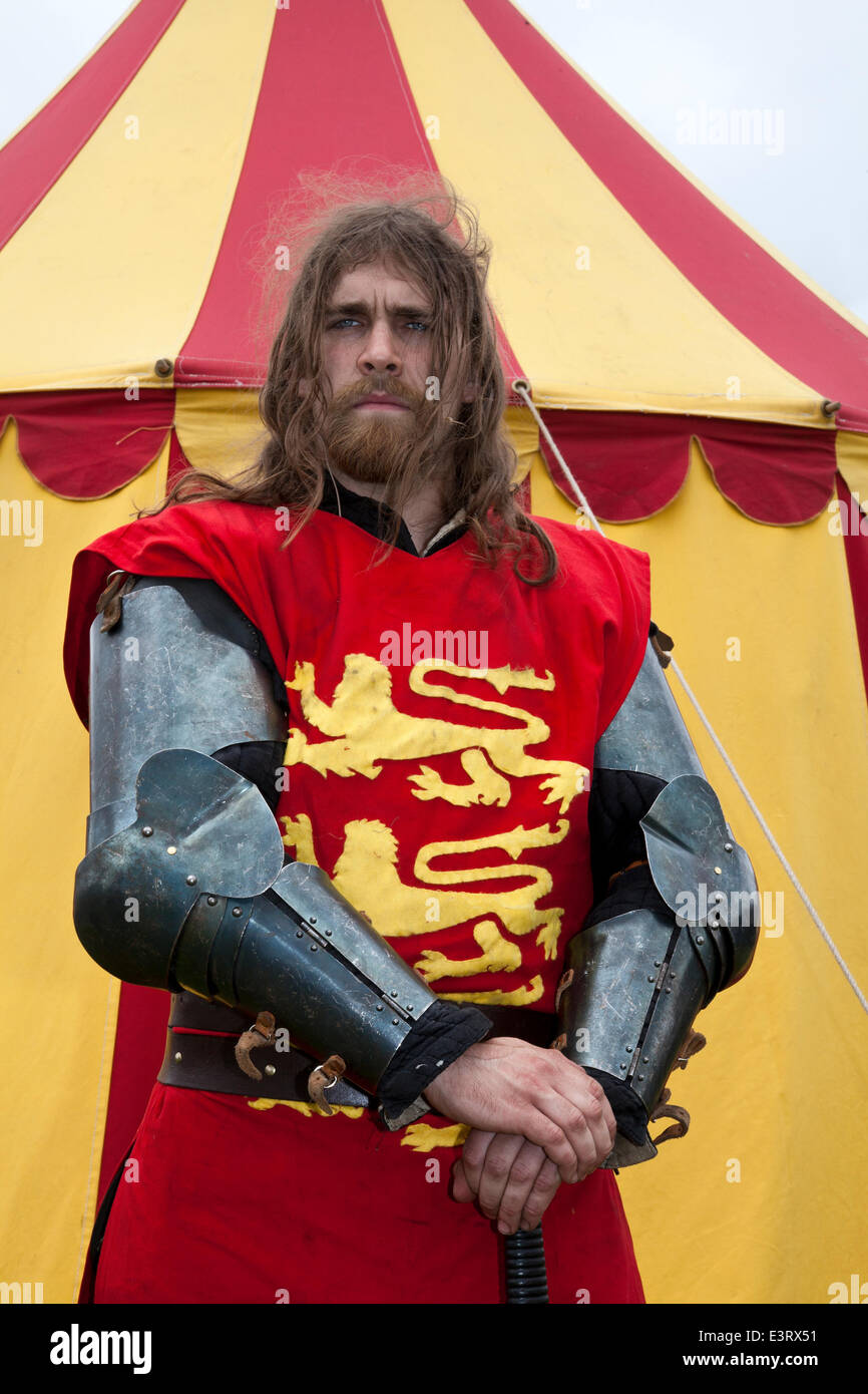 Medieval army Knight. Mr Paul Gamble wearing costume of 'Edward II' at ...