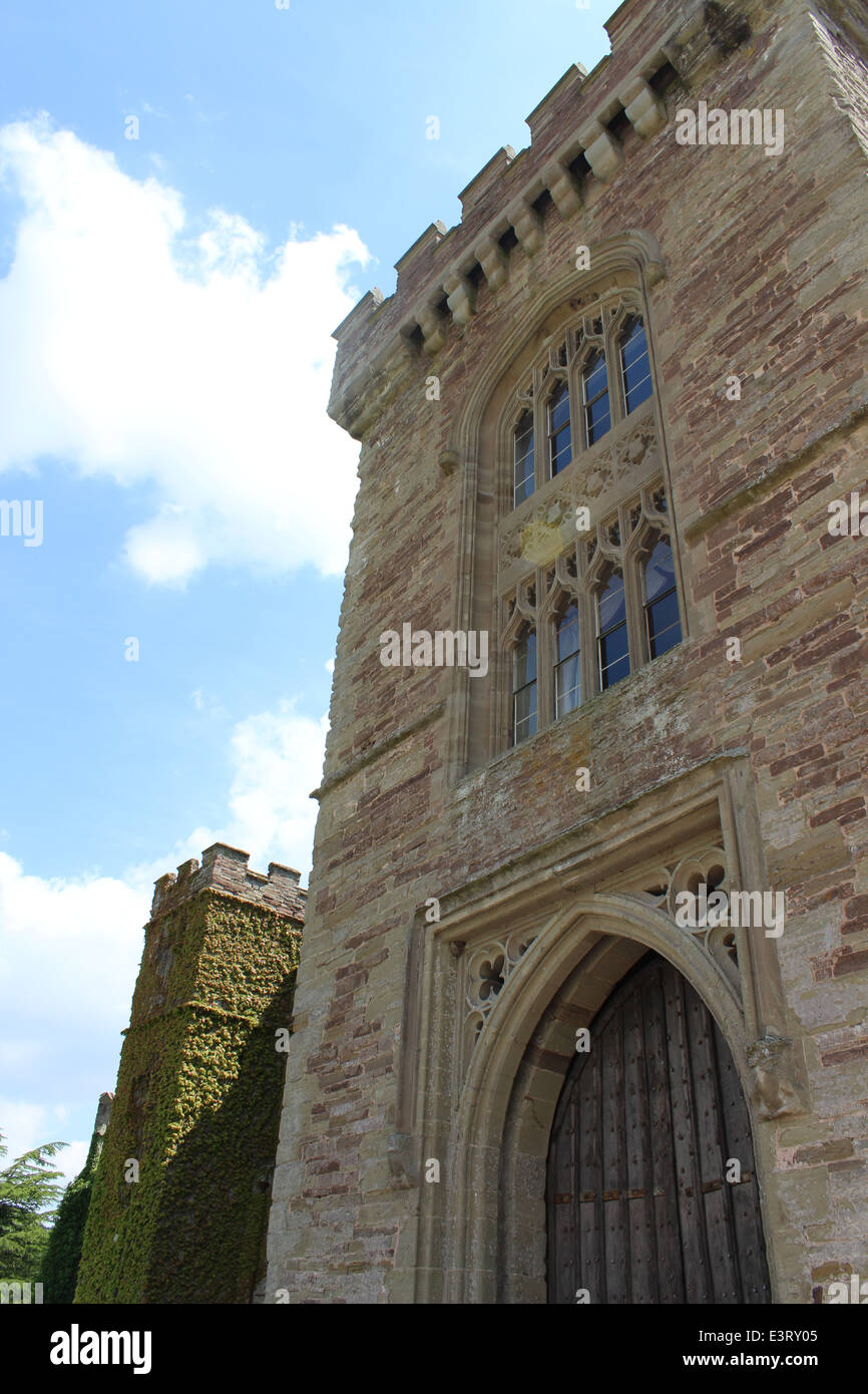 Hampton Court Castle Stock Photo - Alamy