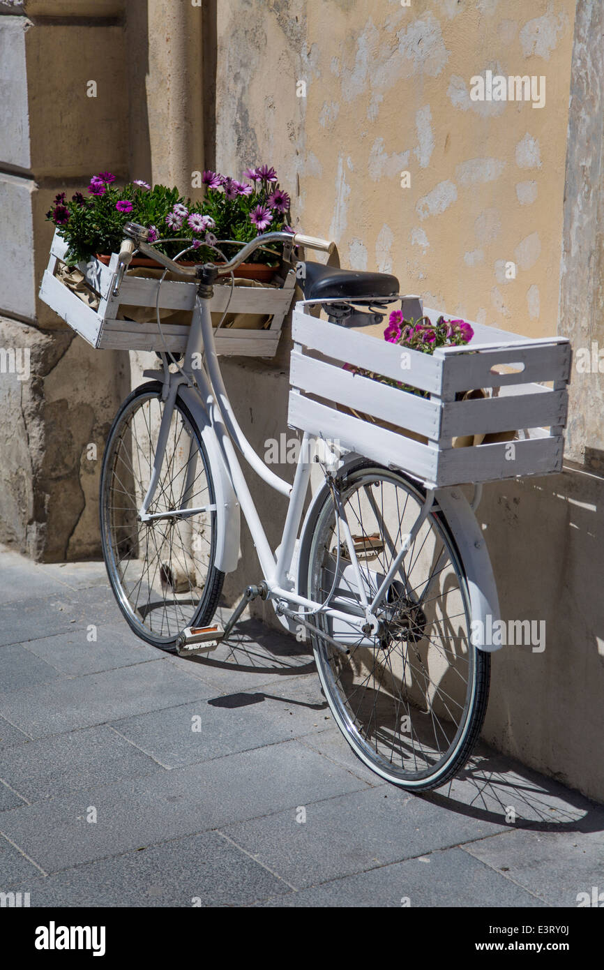 Classic cycle hi-res stock photography and images - Alamy