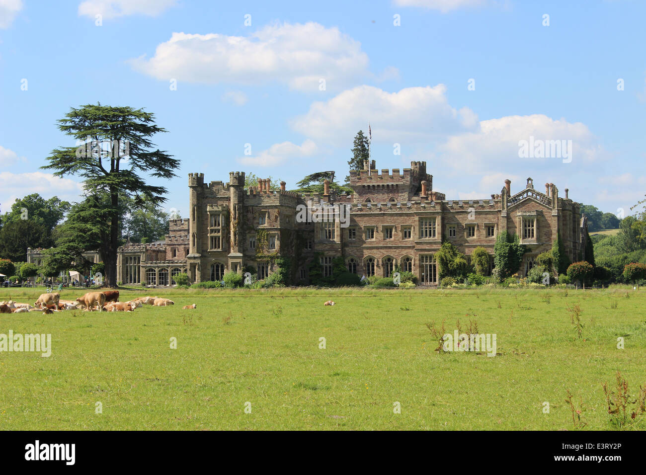 Hampton Court Castle Stock Photo - Alamy