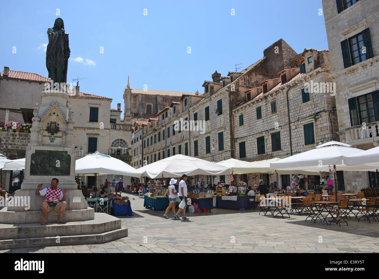 Pretty old square with statue, Dubrovnik, Croatia Stock Photo - Alamy