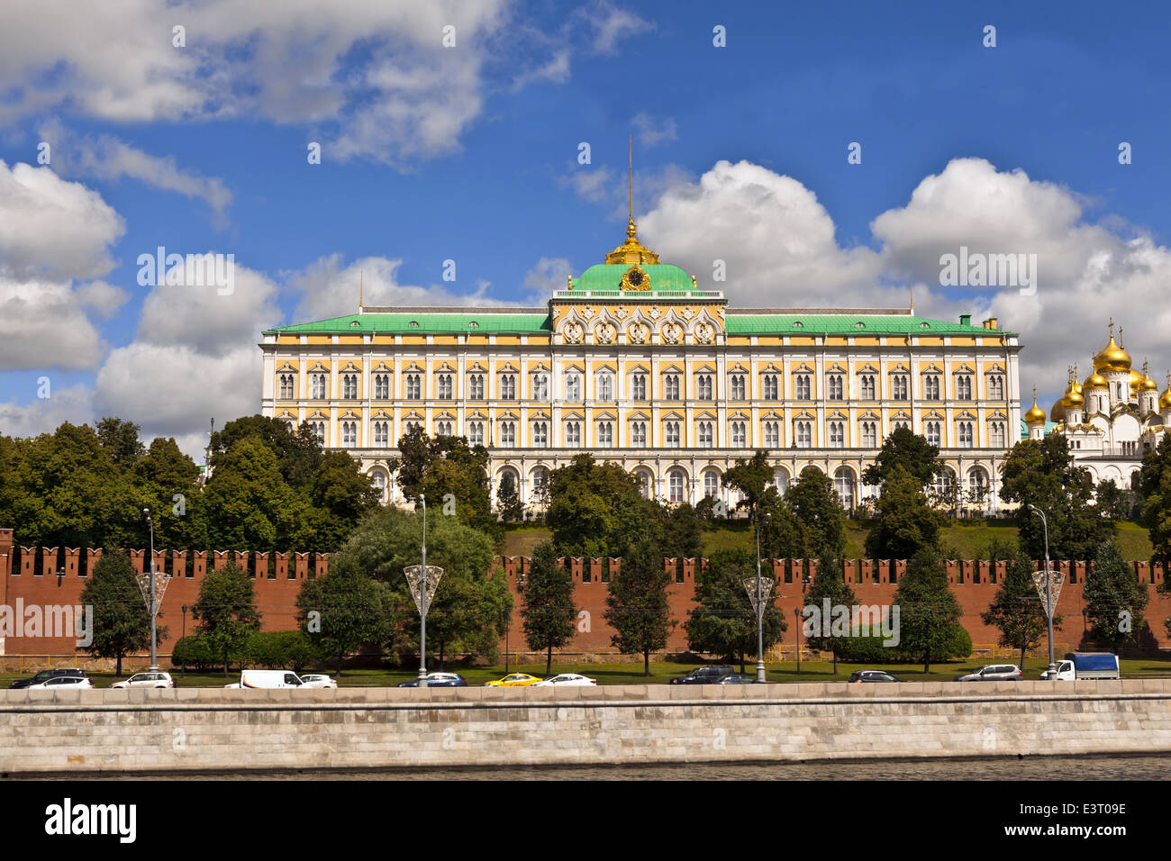 Kremlin buildings hi-res stock photography and images - Alamy