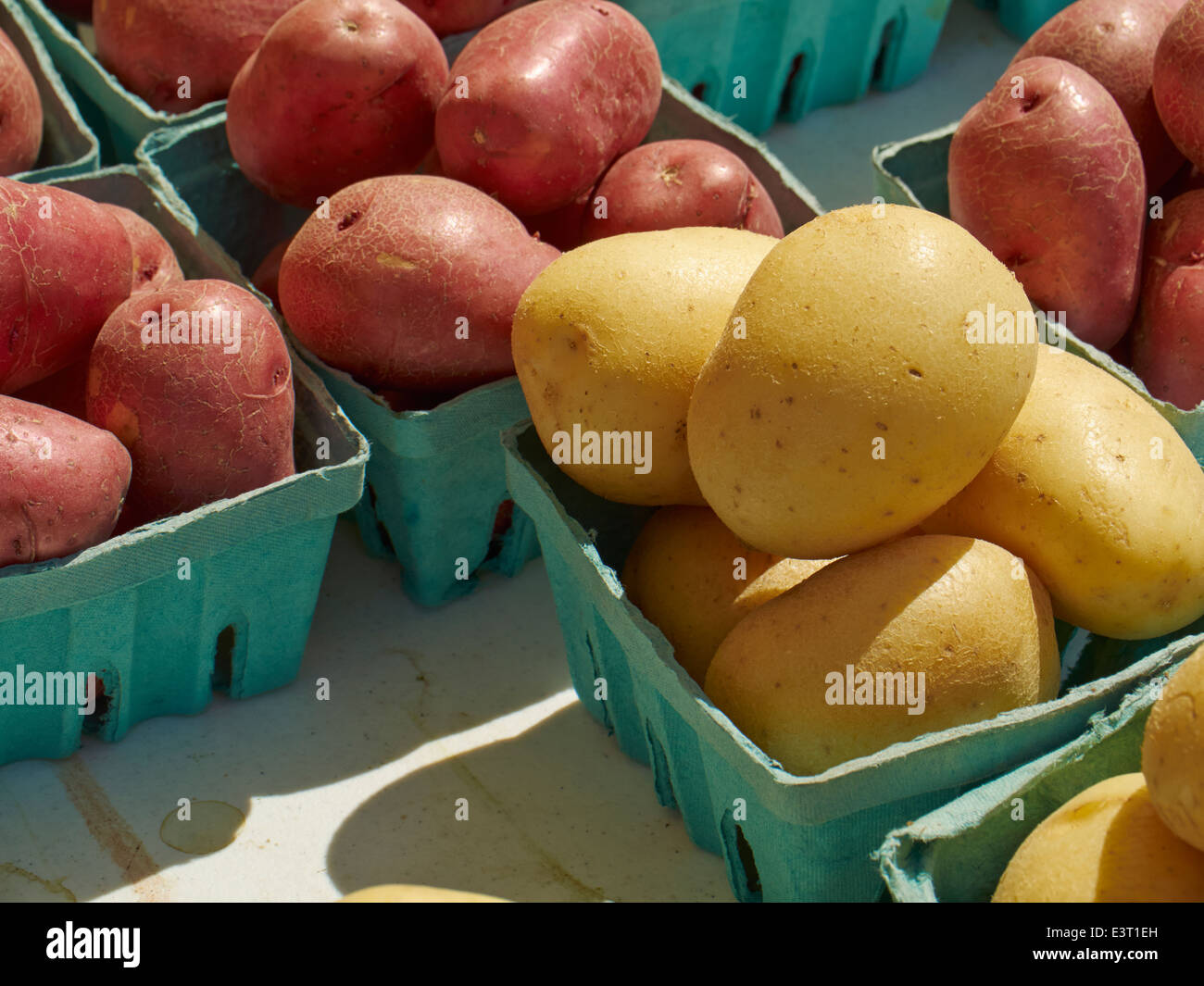 Potatoes for sale hi-res stock photography and images - Alamy