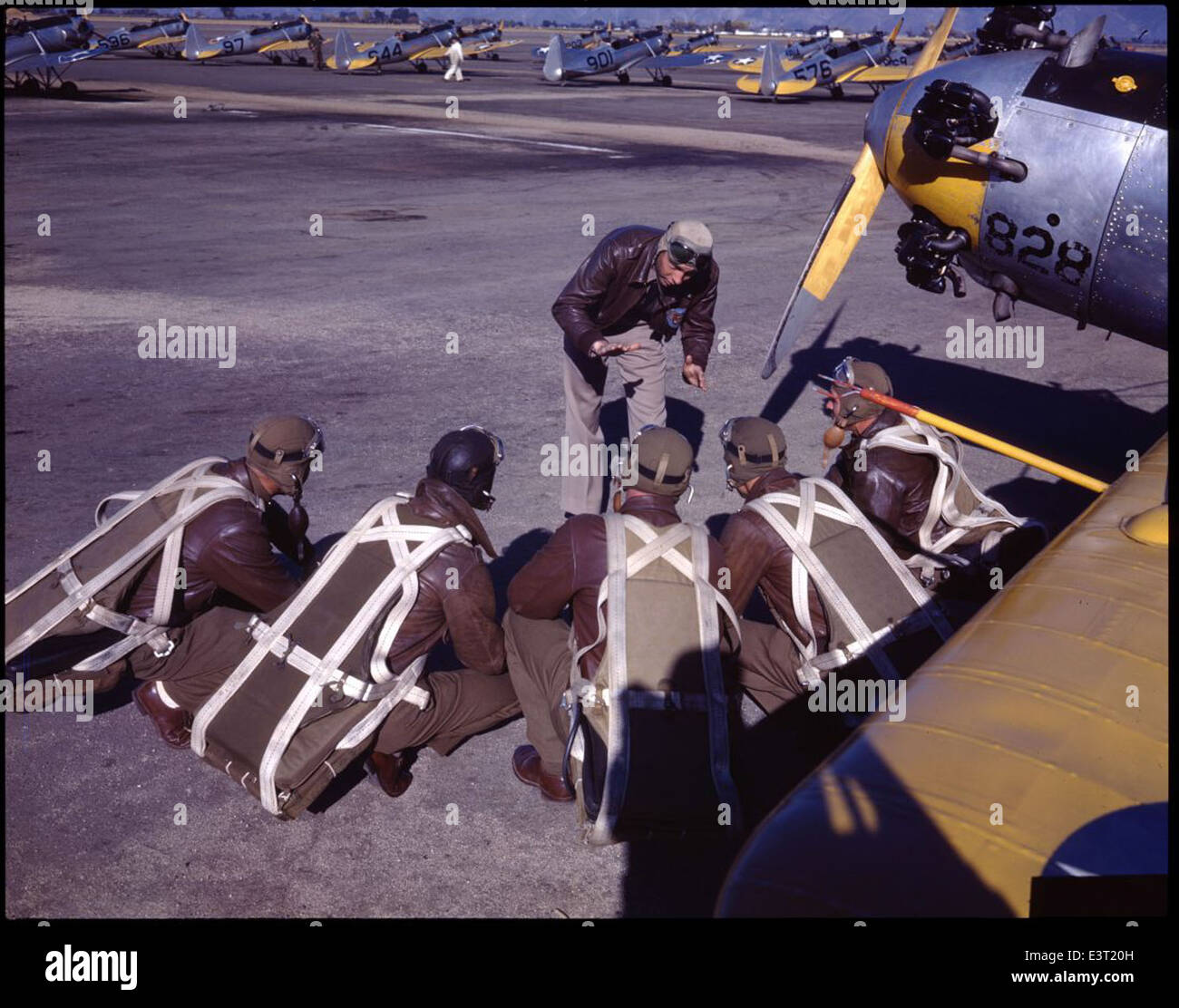 Flight training aircraft hi-res stock photography and images - Alamy