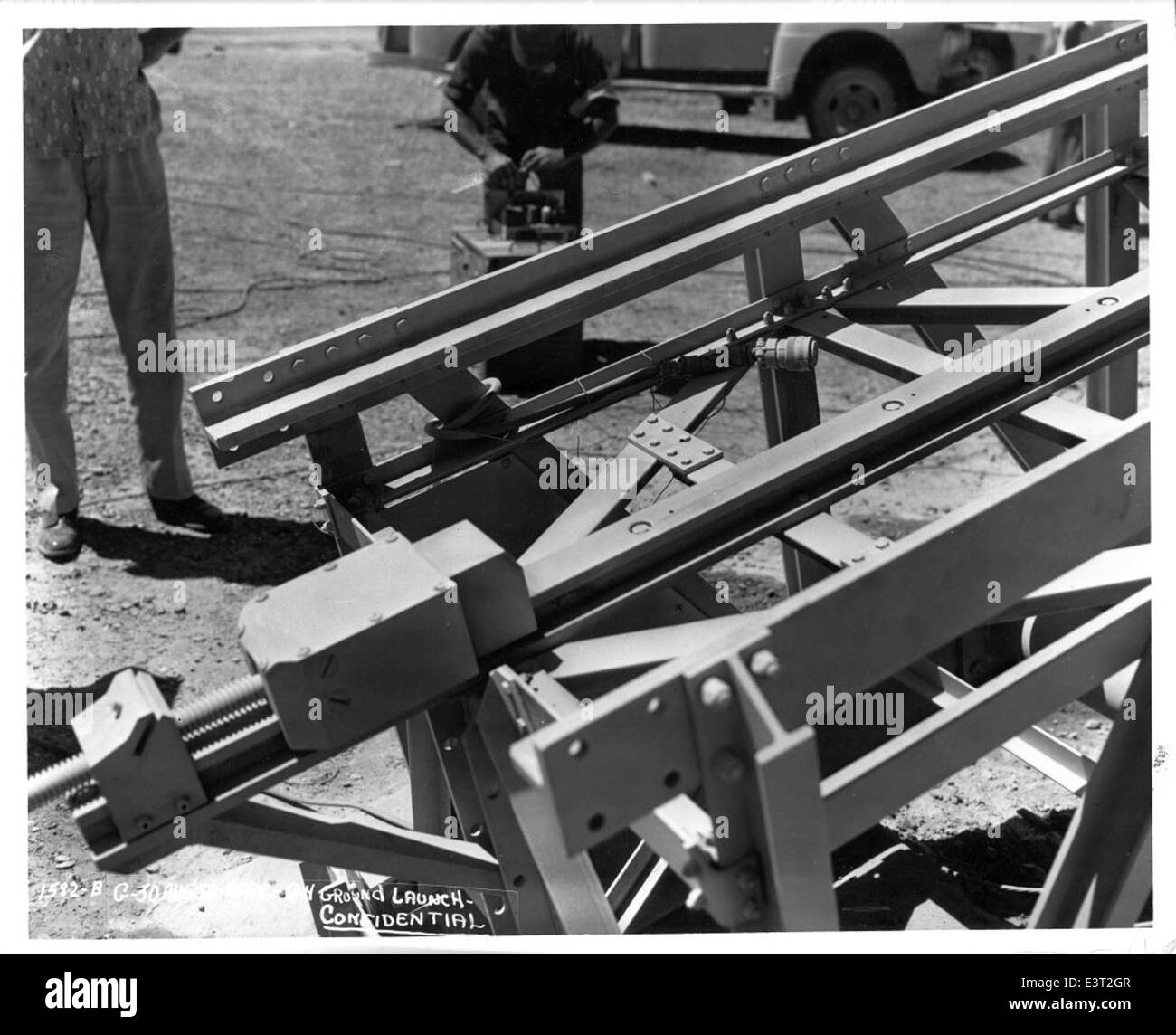 1582-B G-30-AUG-56-HADC Q-4 Ground Launch 2-9266 print scan Stock Photo ...