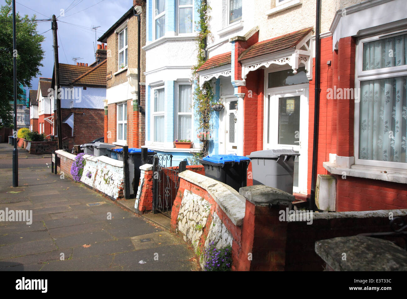 Terraced Houses in London on a sunny day, Stonebridge park, Great ...