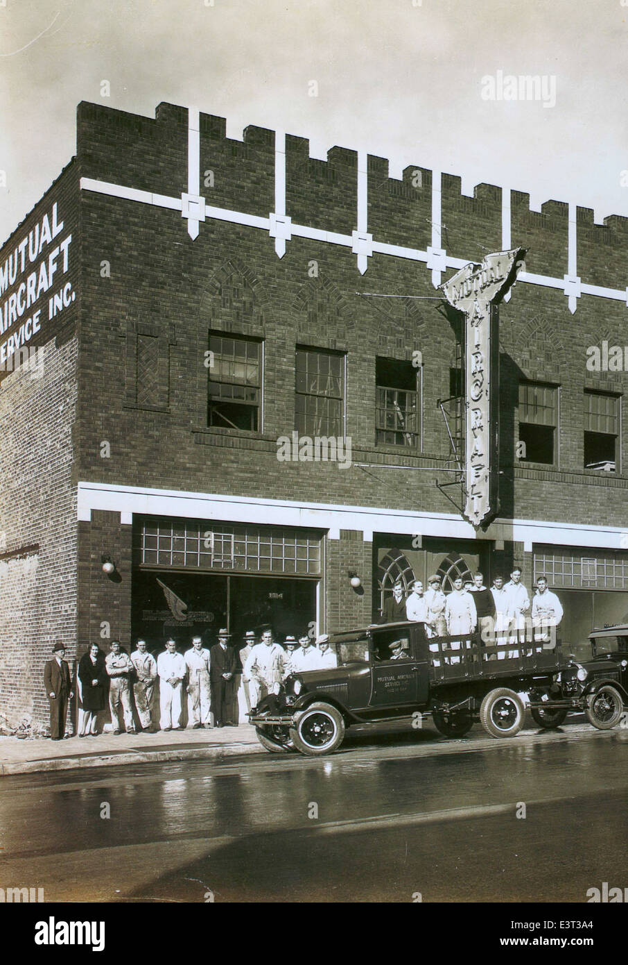 The Andrew Fodor Collection includes a variety of significant aviation ...