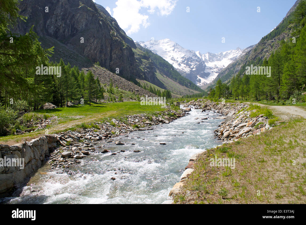 Gran paradiso peak national park hi-res stock photography and images ...