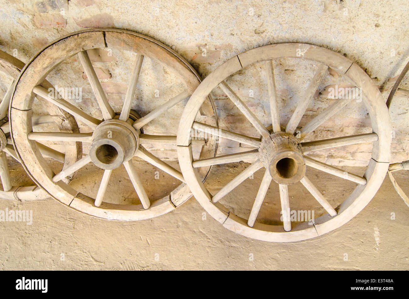 Cart wood hi-res stock photography and images - Alamy