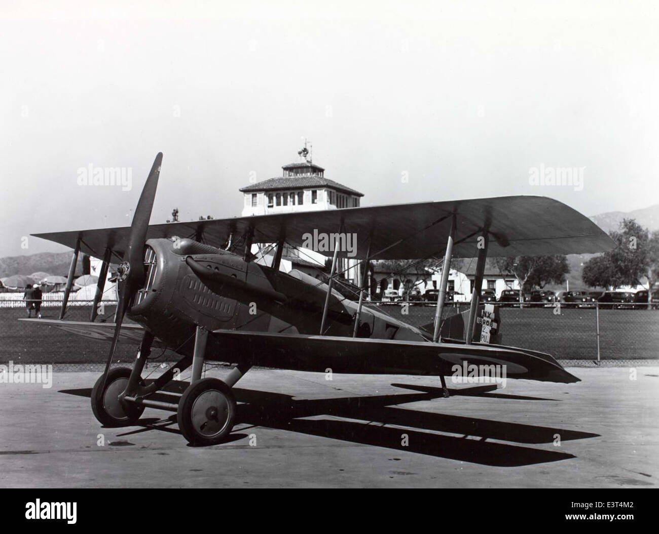 The SPAD XIII (S.12) was a renowned French fighter aircraft that played ...