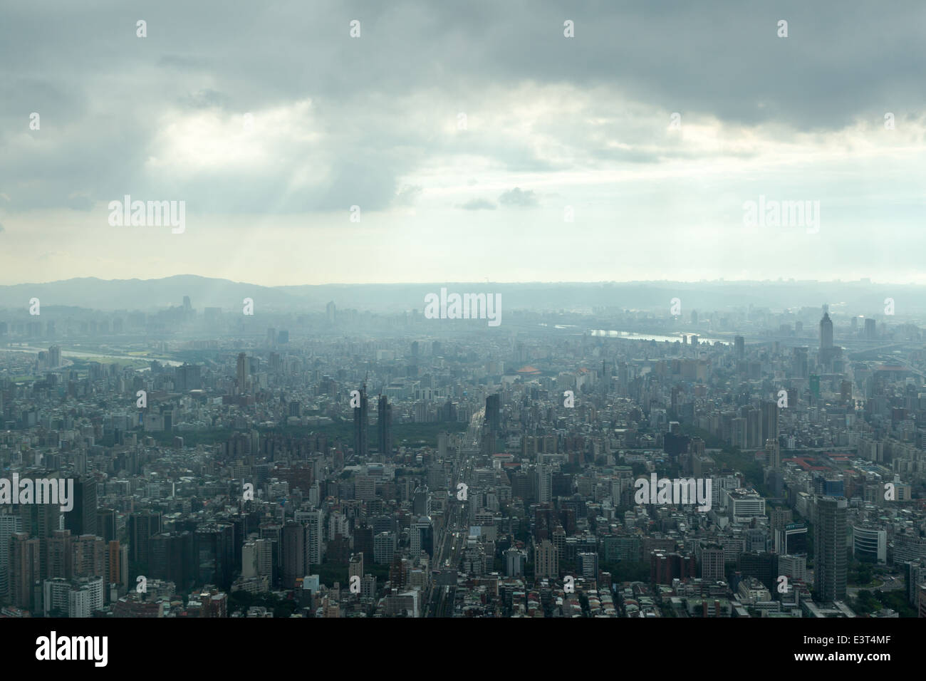 Urban sprawl aerial asia hi-res stock photography and images - Alamy