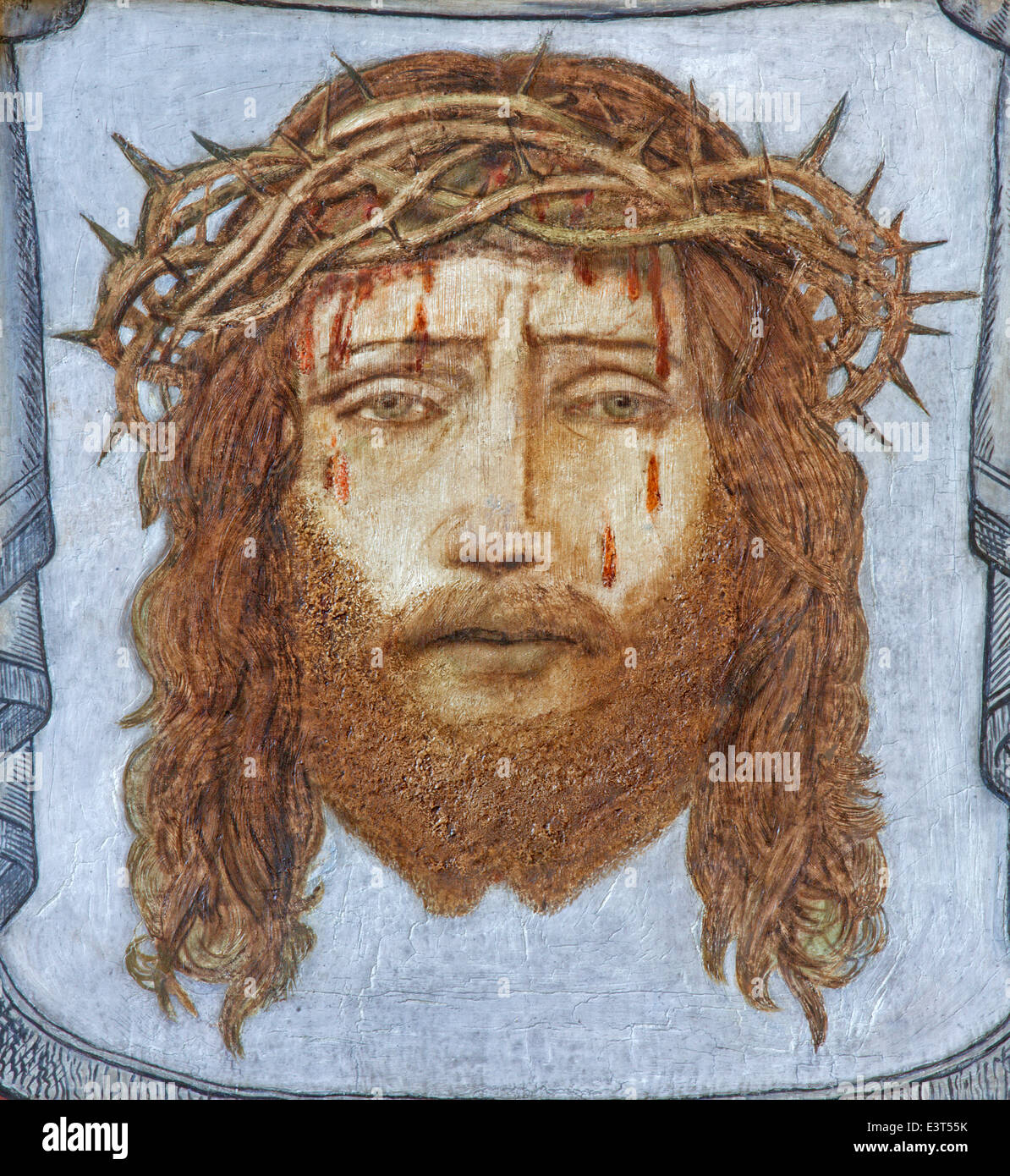 Jesus portrait crown of thorns hi-res stock photography and images - Alamy