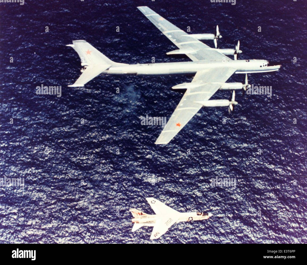 Vought f 8 crusader hi-res stock photography and images - Alamy