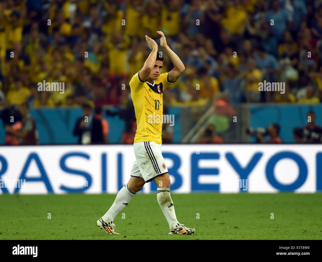 James rodriguez maracana hi-res stock photography and images - Alamy