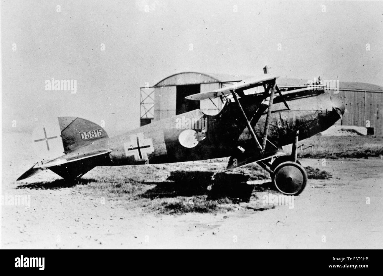 World war one albatros aircraft hi-res stock photography and images - Alamy