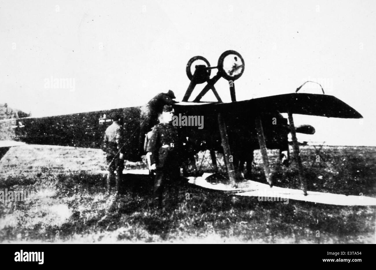 Dh Plane Black and White Stock Photos & Images - Alamy