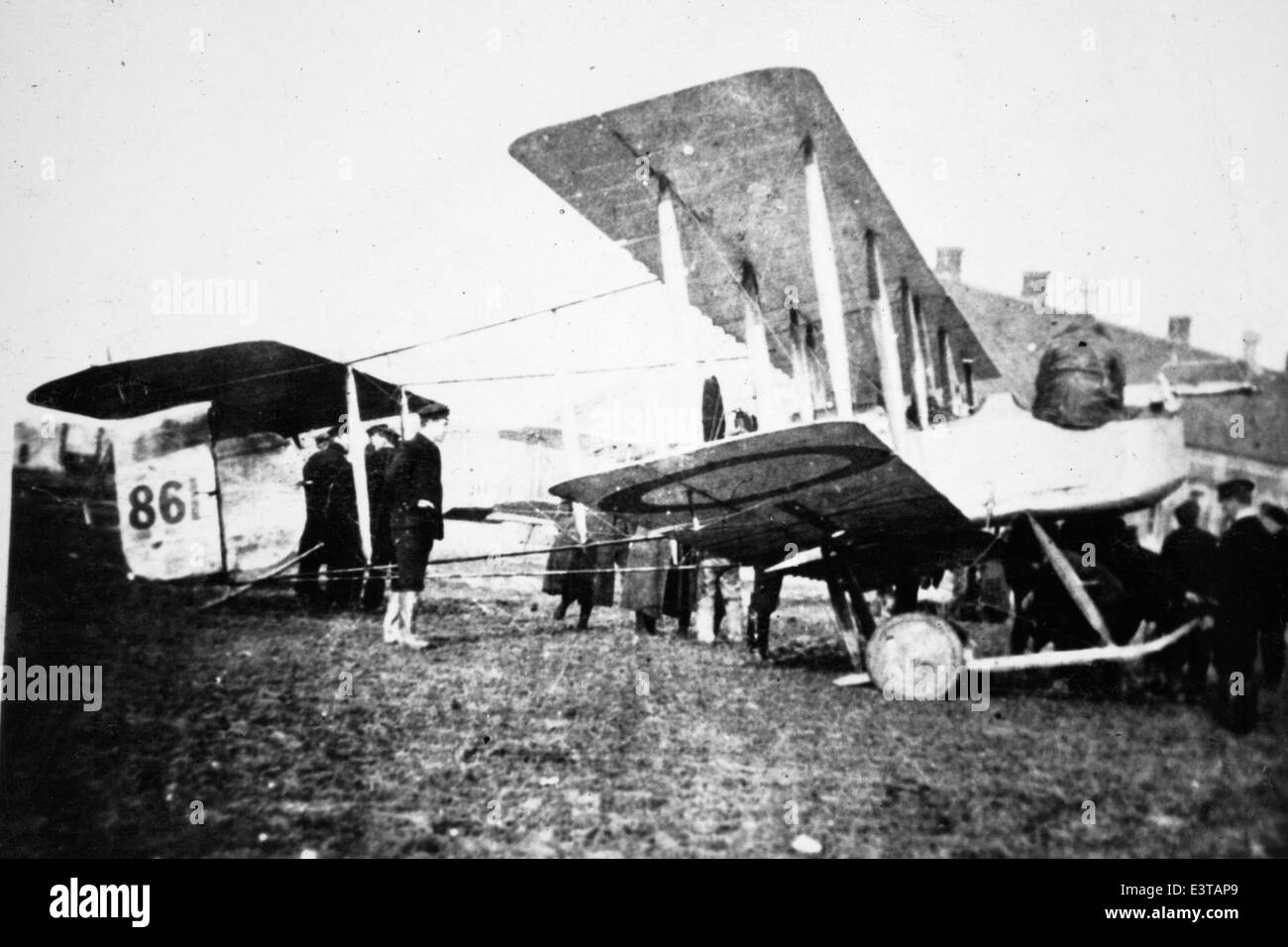 Gun bus vickers hi-res stock photography and images - Alamy