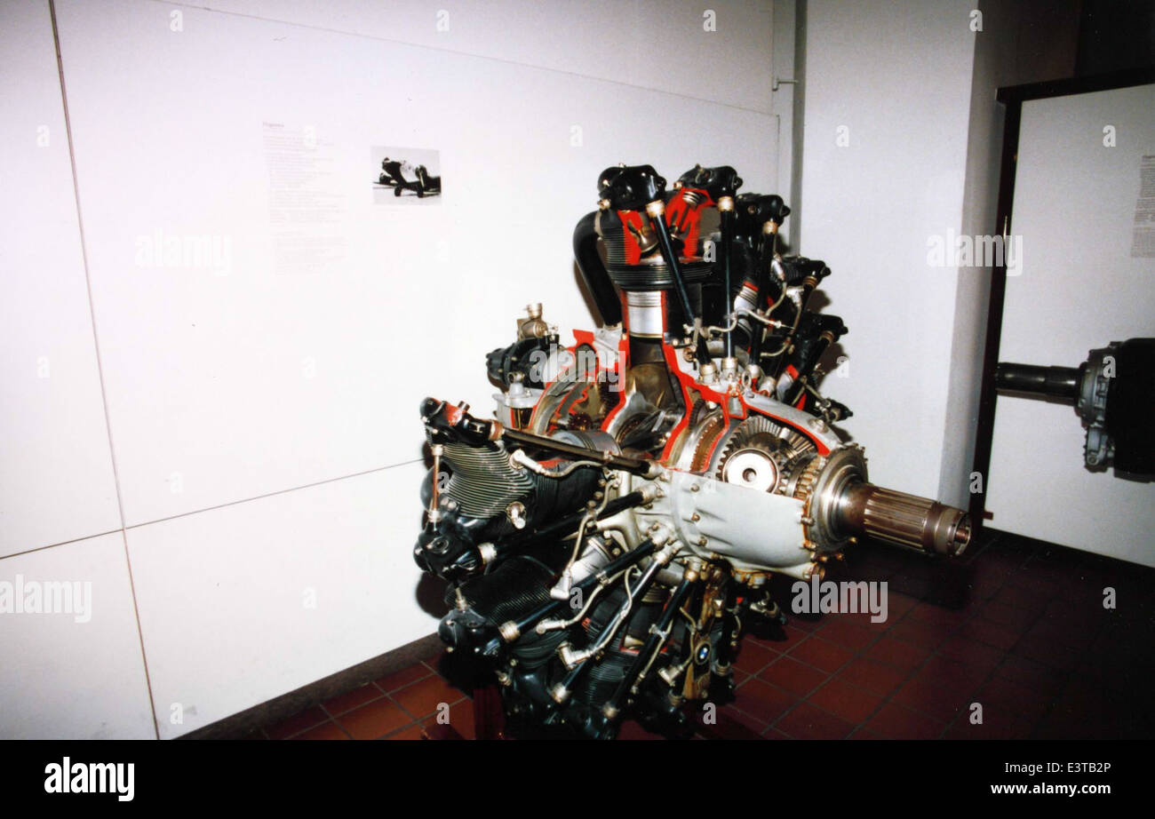 Radial engine aircraft hi-res stock photography and images - Alamy