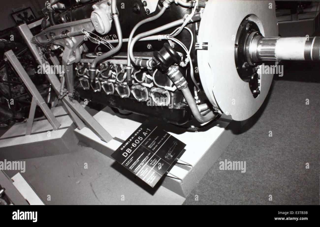 Daimler hi-res stock photography and images - Alamy