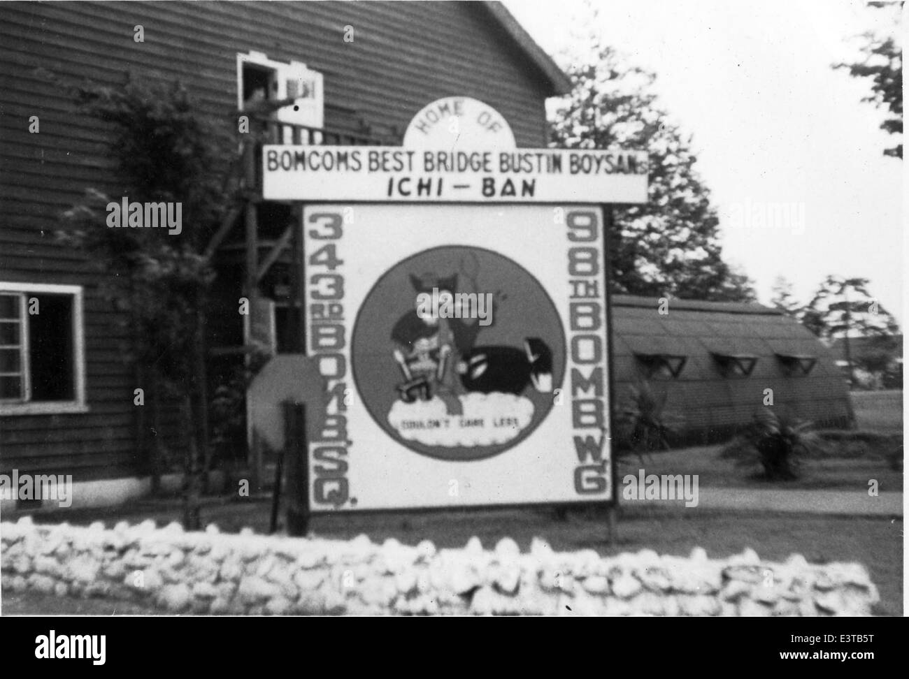 The Boeing B-29 Superfortress, shown here in service with the 98th Bomb ...