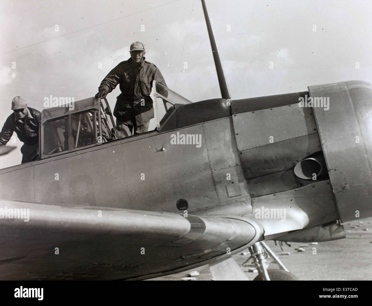 This photo shows aviation pioneers Miles Blaine (L) and 'Skeeter ...