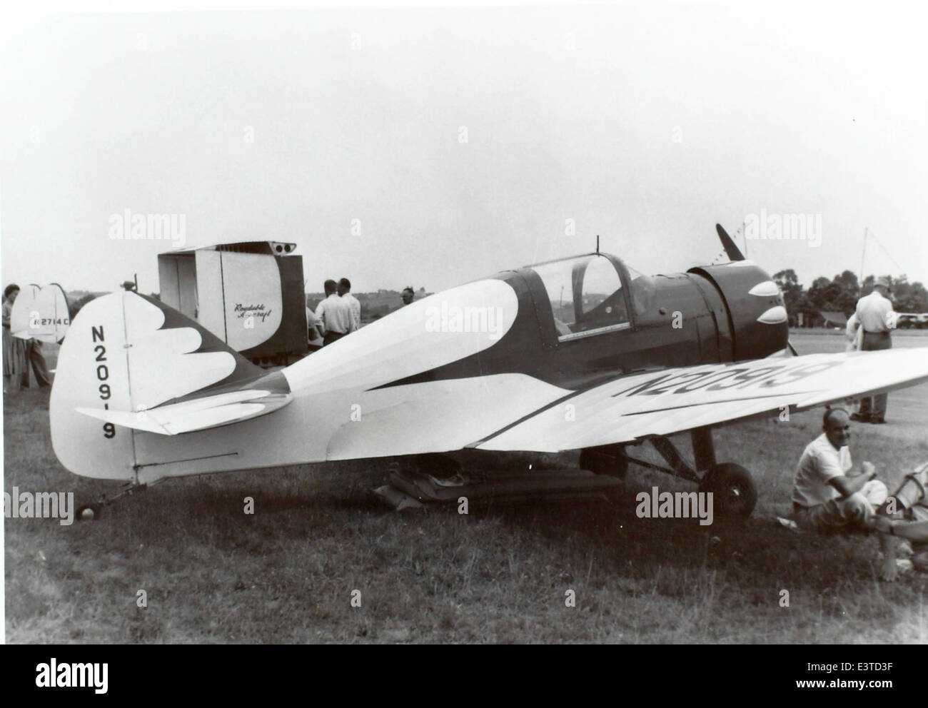 The Cart GW Series GW-27, powered by a 90hp engine, with registration ...